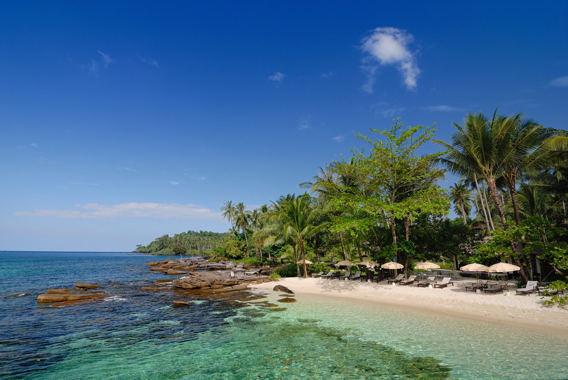 5 Stunning Beaches to Visit in Your Lifetime