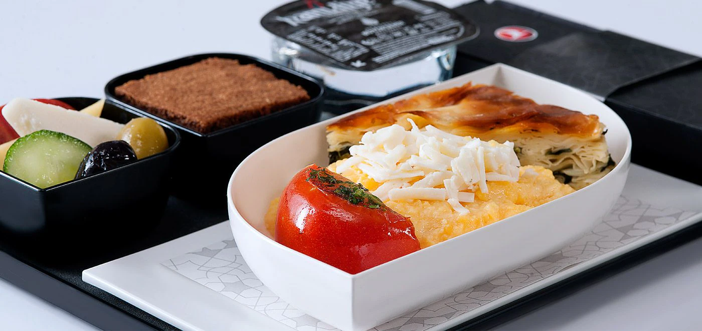 Airlines with the Best Food in Economy Class Flying Out Of Singapore