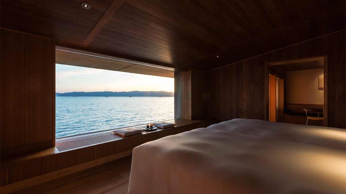 Guntû: Japan's Floating Ryokan Hotel Around Setouchi