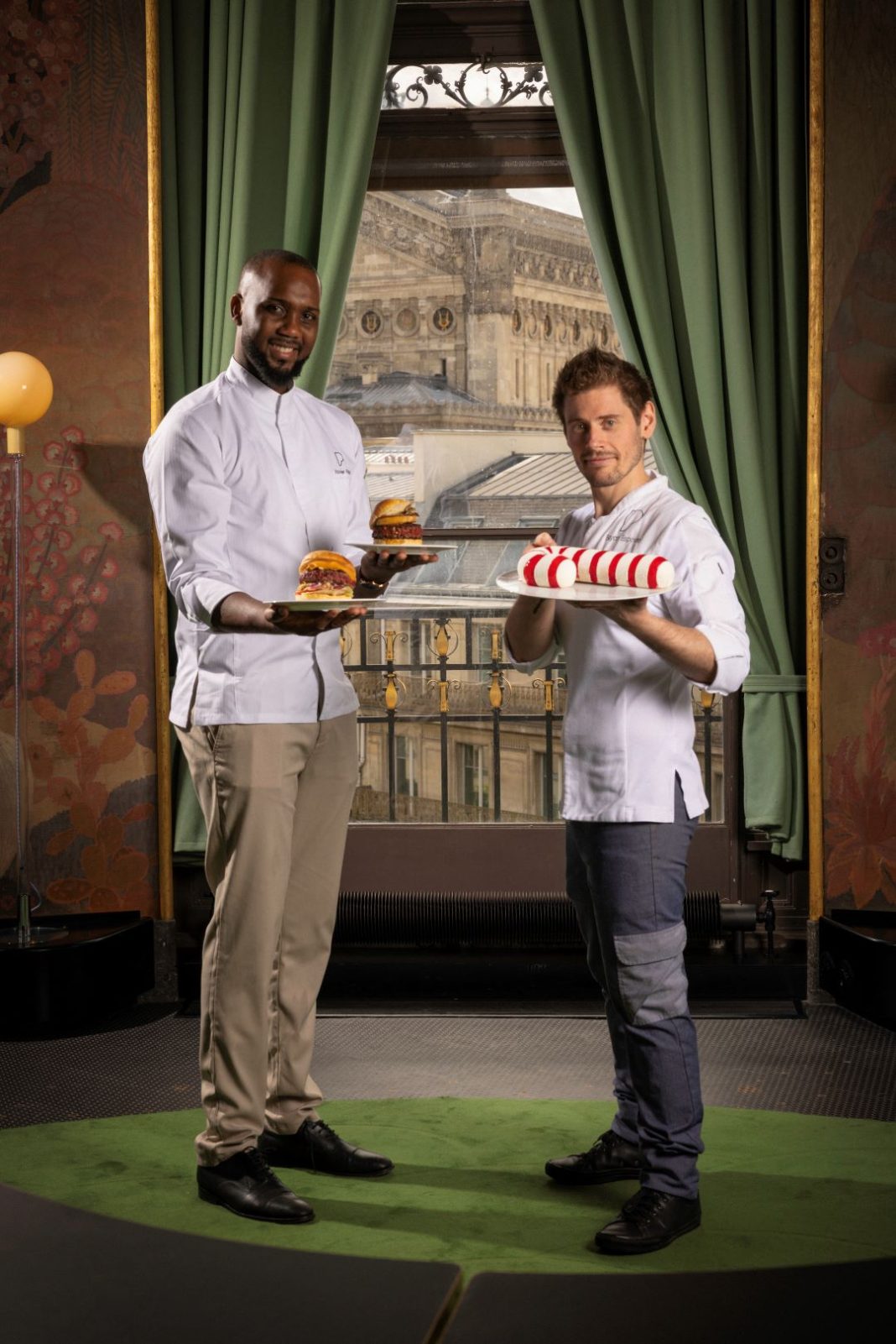 This Parisian Department Store Just Turned Christmas Into a Love Letter ...